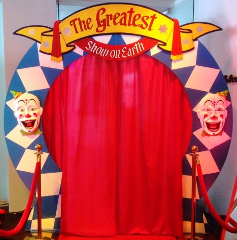 Circus Entrance 2.3m Tall (3 x SIGNS, BASE) - First Scene - NZ's ...