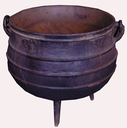 Cauldron Medium Metal With Lid (H40cm x D36) - First Scene - NZ's ...
